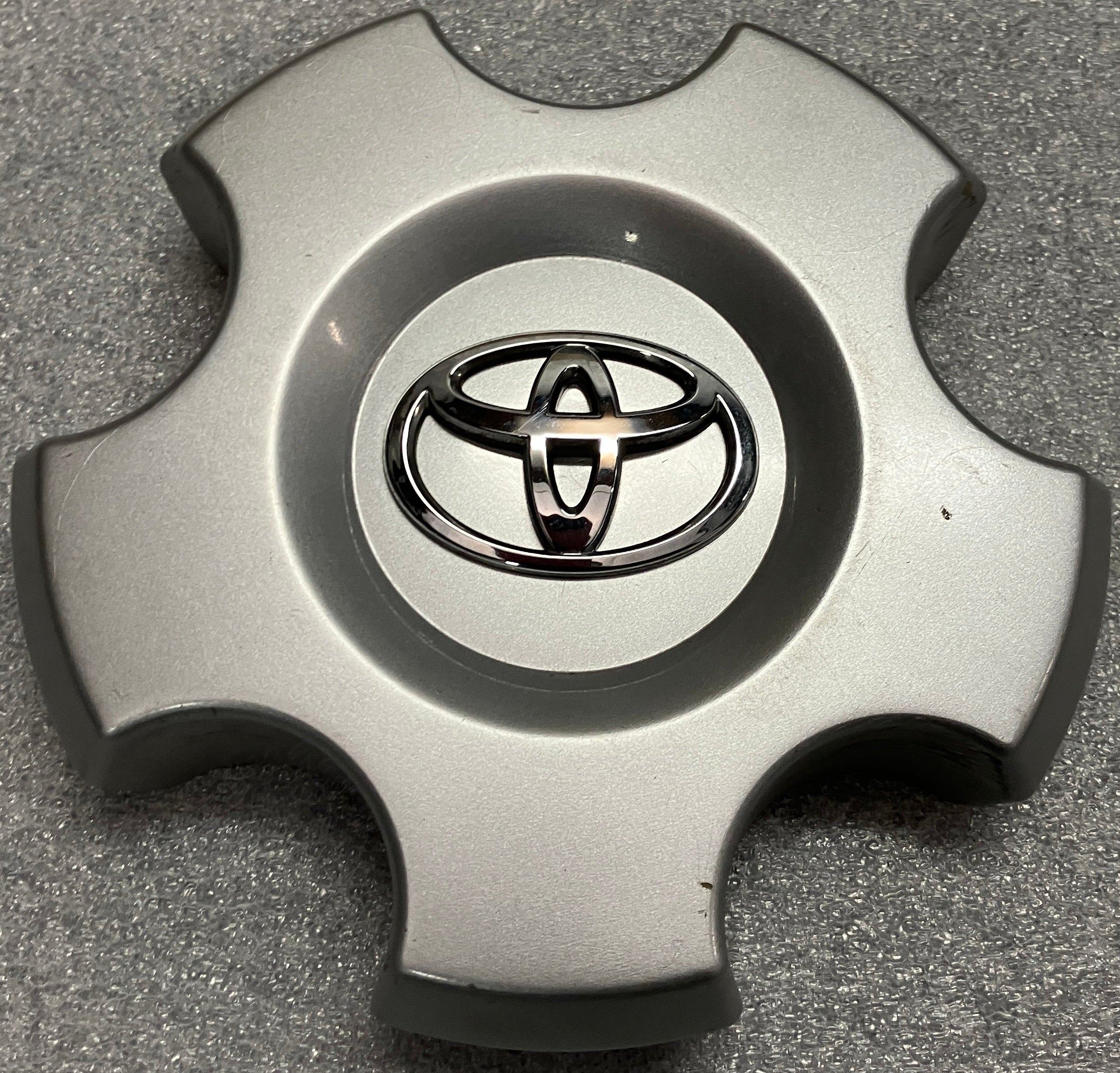 Single 2007-2013 Toyota Tundra Sequoia OEM Center Cap 42603-0C070 6951 ...